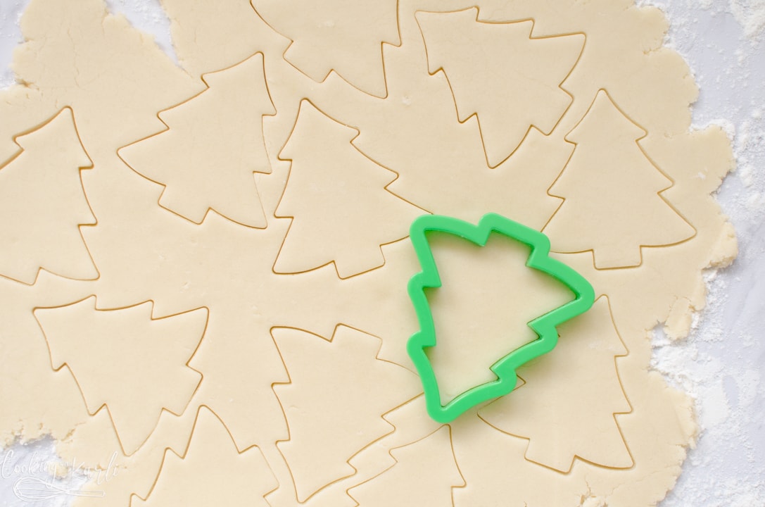 Christmas Sugar Cookies - Cooking With Karli