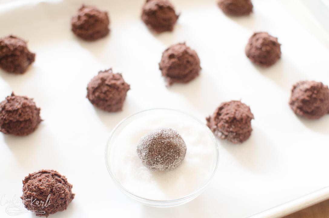 Chocolate Peppermint Cookies with Vanilla Buttercream - Cooking With Karli