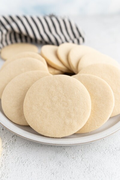 EASY Sugar Cookies Recipe (No Chill, No Spread) + Tips - Cooking With Karli