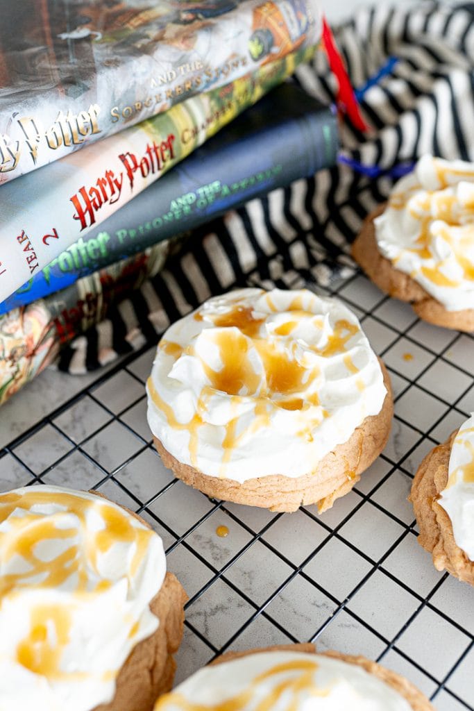 Butterbeer Harry Potter Cookies - Cooking With Karli