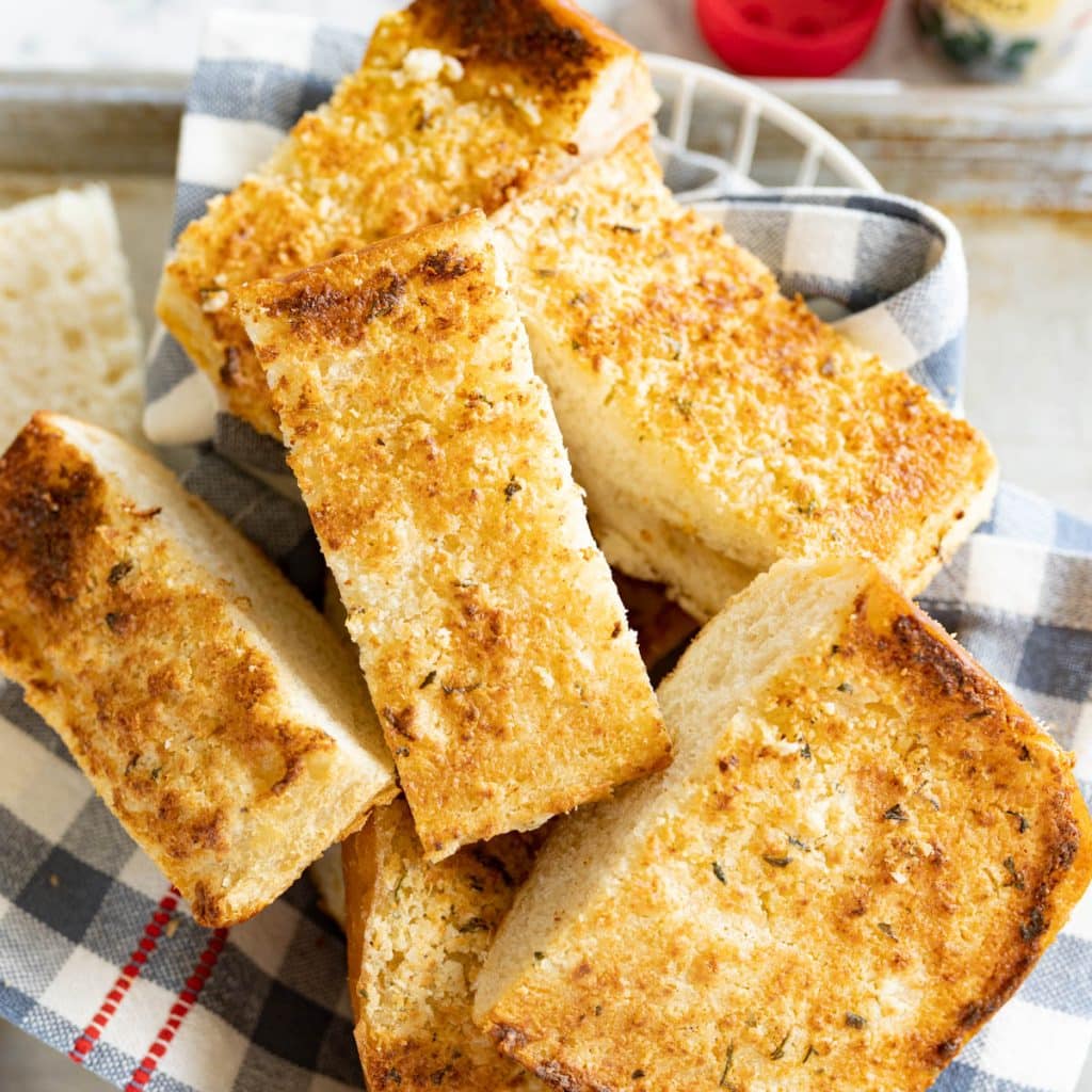 Air Fryer Garlic Bread Cooking With Karli
