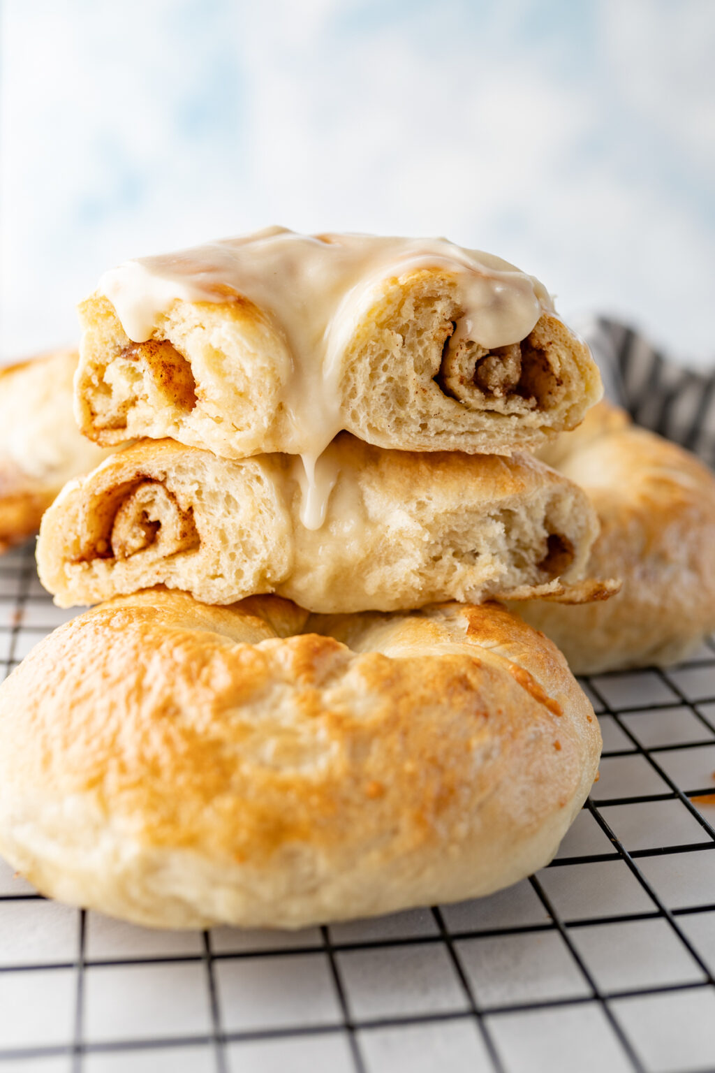 Cinnamon Roll Bagels - Cooking With Karli